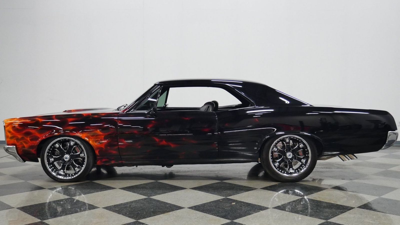 1967 Pontiac GTO Restomod Is Fiery