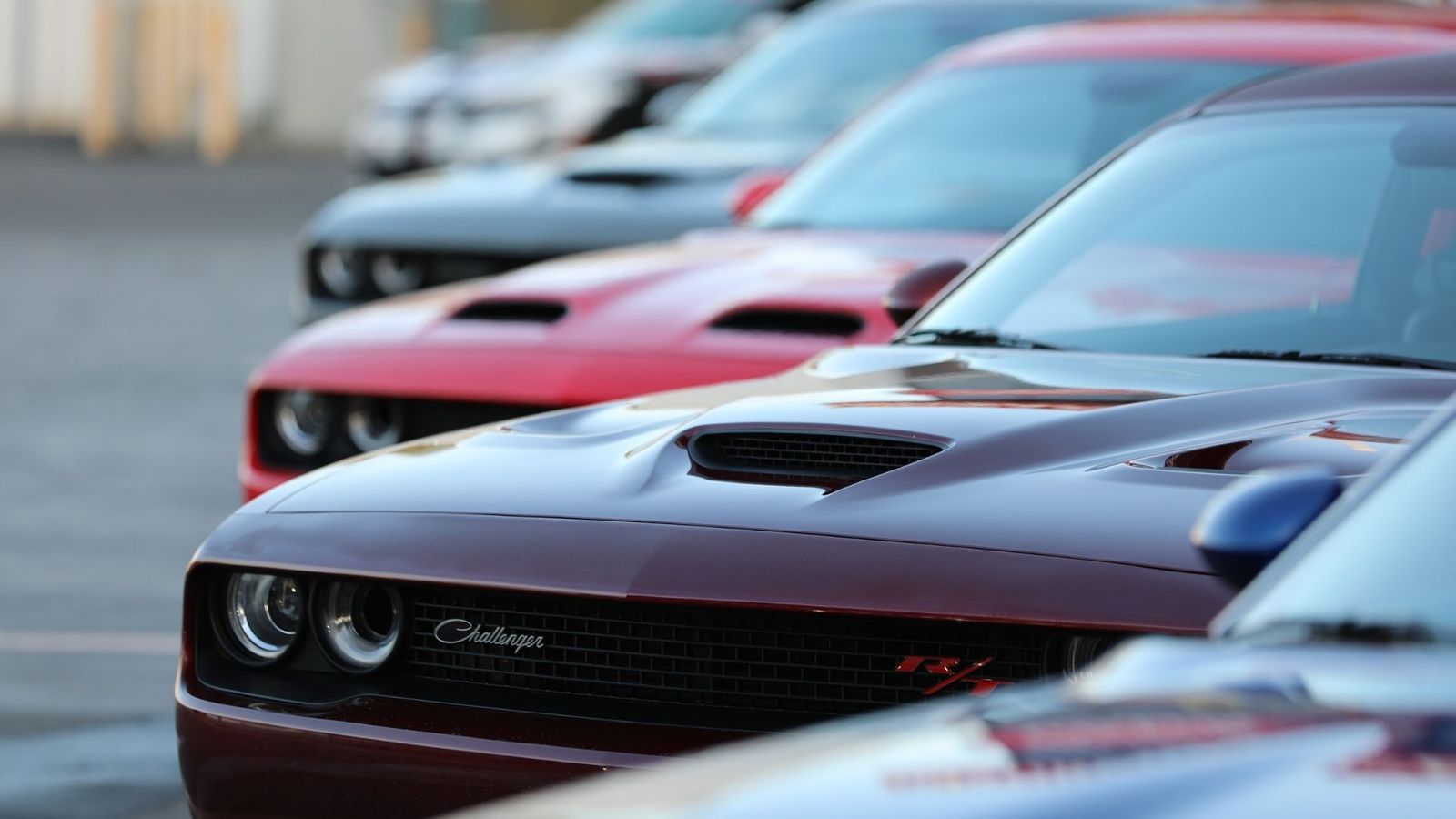 Dodge Challenger Street Races With Kids Inside