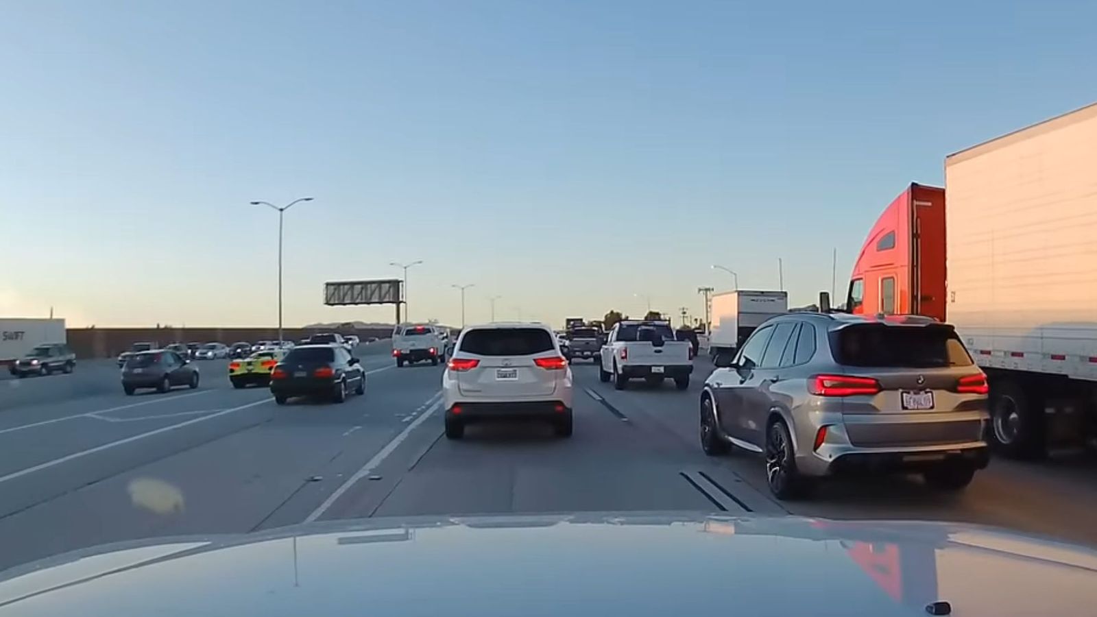 Pushy C8 Corvette Driver Gets His Just Deserts