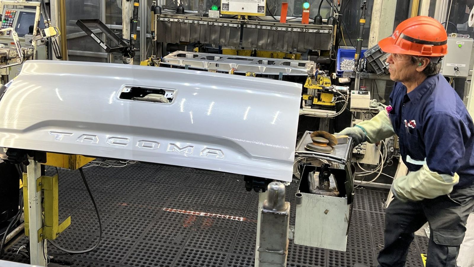 Toyota Switches Car Keys To Conserve Chips