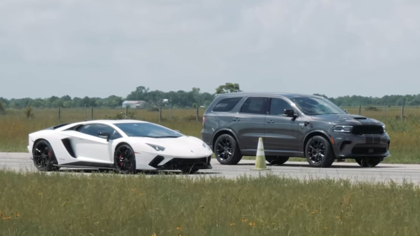Tuned Durango Hellcat Races Lamborghini Aventador