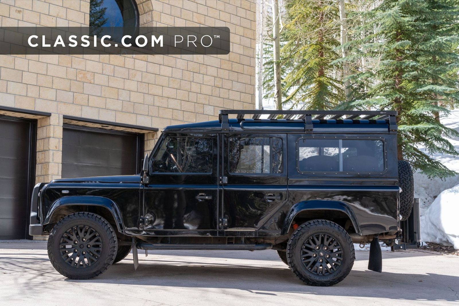 Upgraded Arkonik Land Rover Defender 110