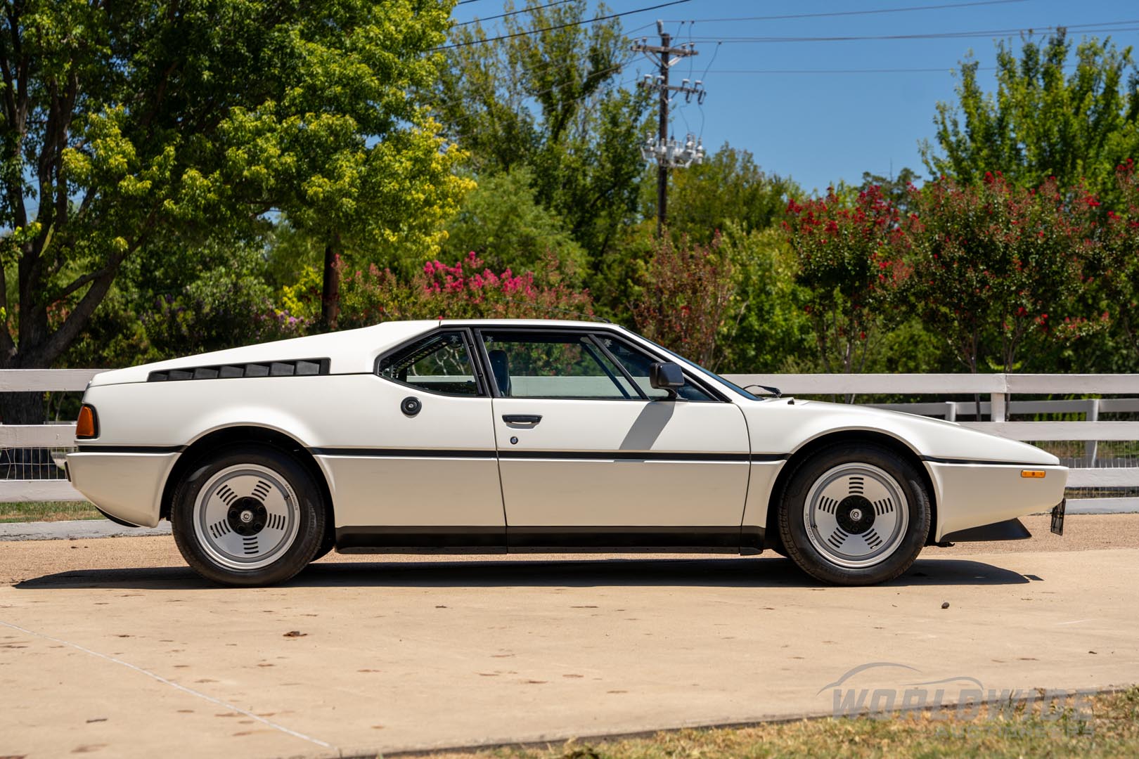A Fully Restored BMW M1 Highlights