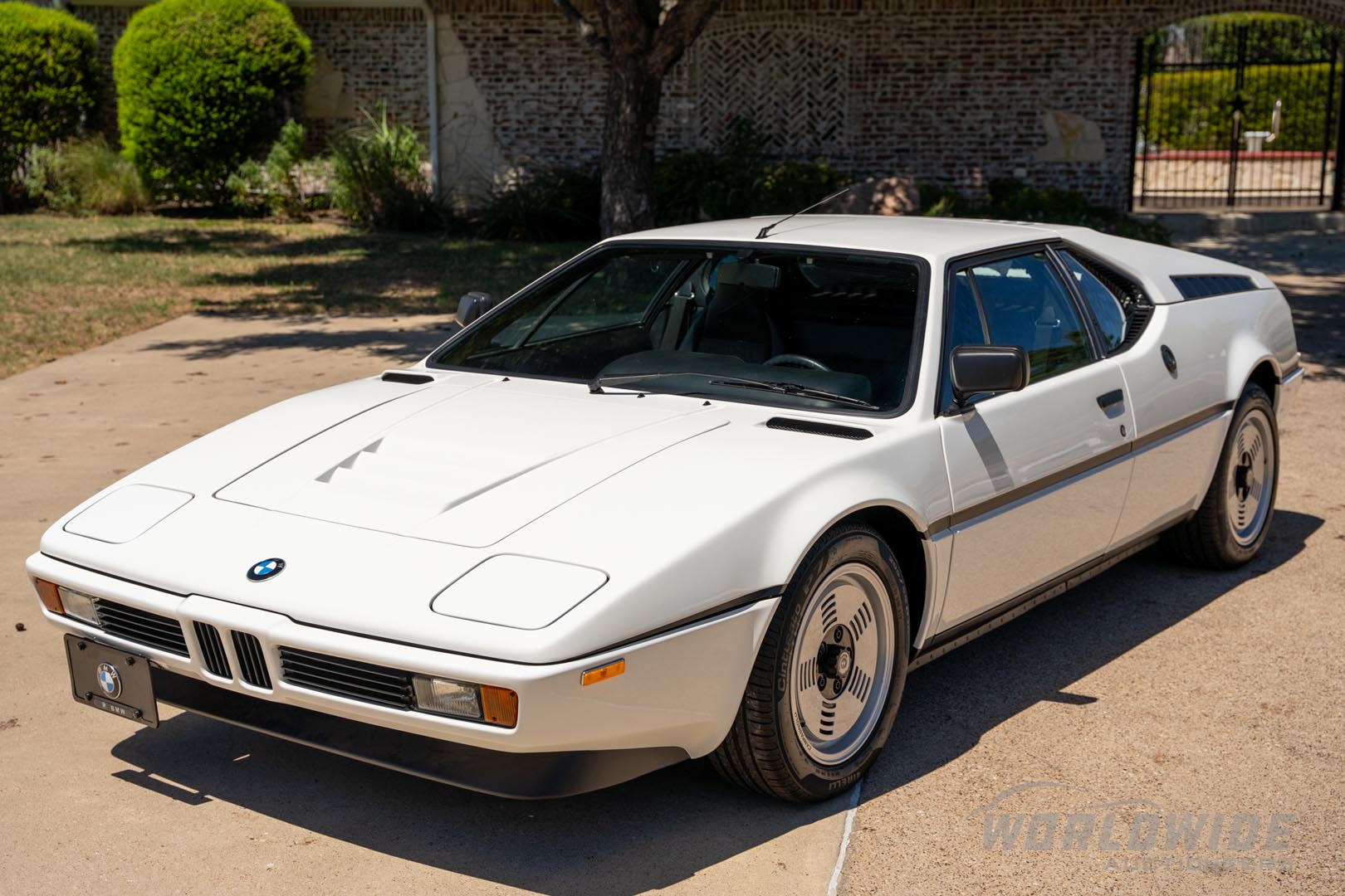 A Fully Restored BMW M1 Highlights