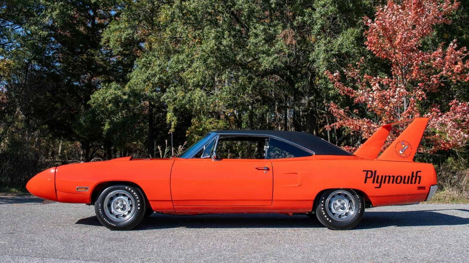 Own a Piece of NASCAR and Mopar History: 1970 Plymouth Superbird 440 ...