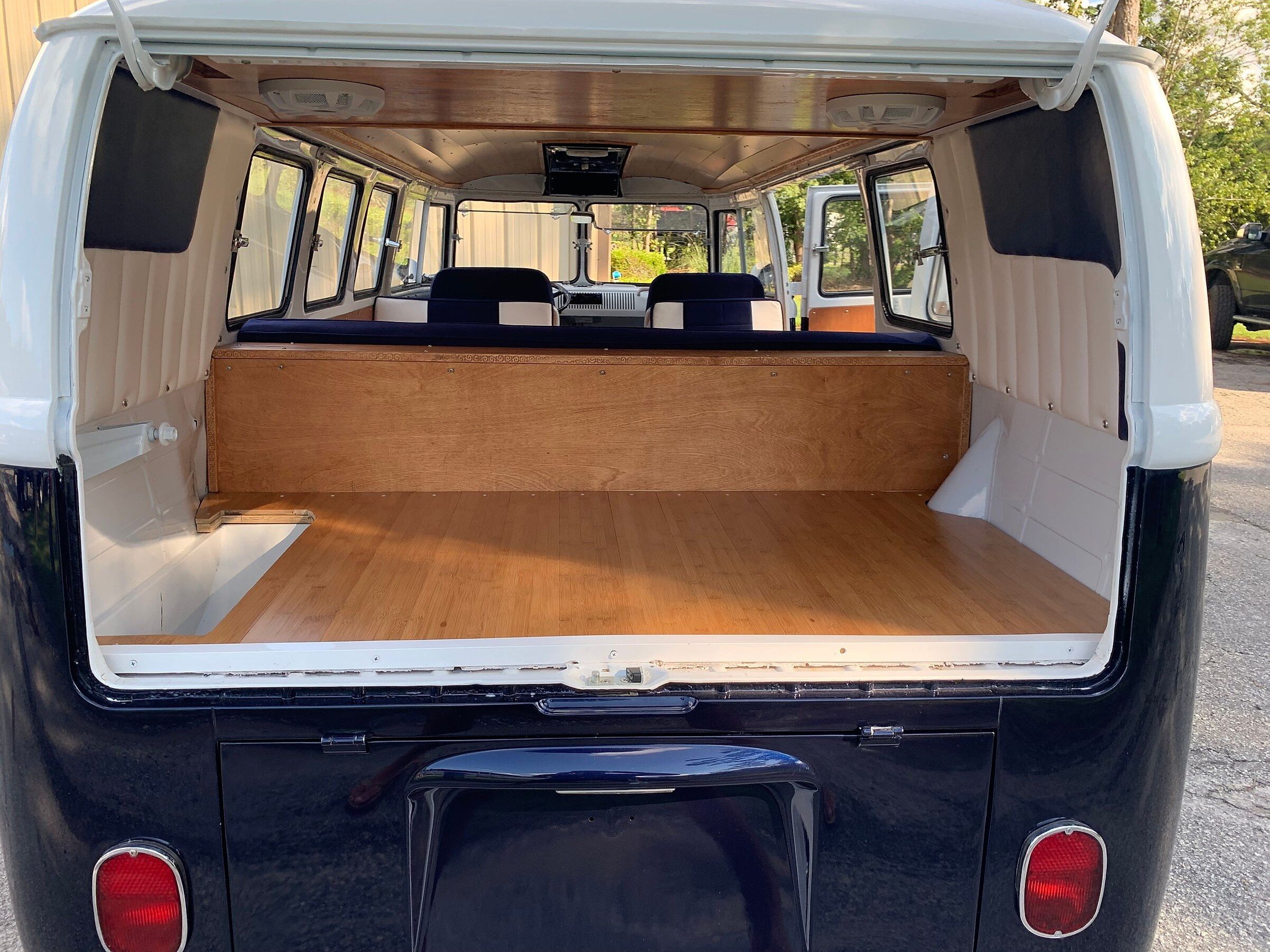 This Classic Volkswagen Microbus Has Never Looked So Good