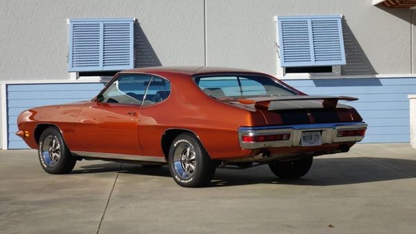 Fully Restored 1971 Pontiac GTO Seeks To Thrill