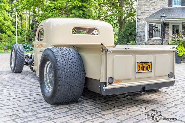 Hemi-Powered 1940 Dodge Pickup Is One Rad Rod