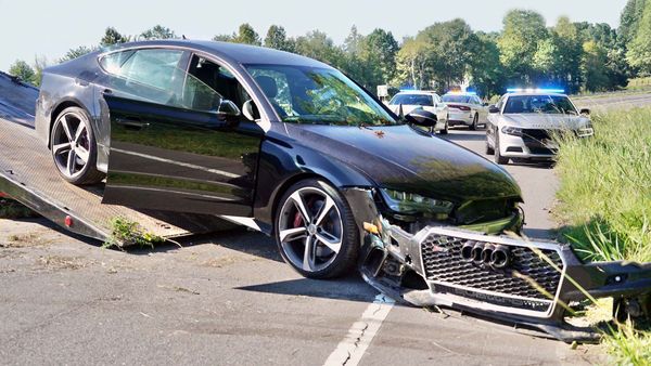 Show-Off Driver Crashes New Audi RS 7 After Hitting Speeds Of 187 MPH