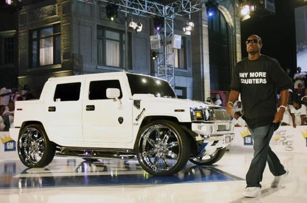 Dwyane Wade’s Car Collection Is Pretty Luxurious
