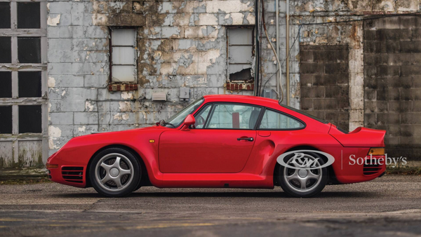 Porsche 959 'Komfort' Is A Corner Carving Beast