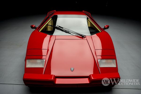 Iconic Countach For Sale at Worldwide's Auburn Auction