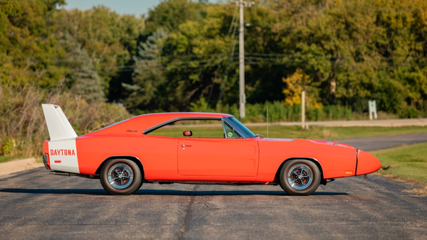 Dodge Daytona In Rare Color Combination Leads The Pack