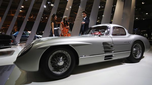 1955 Mercedes-Benz SLR Gullwing Becomes Most Expensive Car