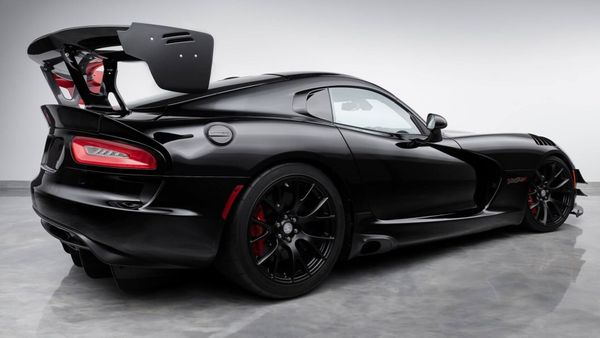 2018 Dodge Viper ACR VooDoo II Edition Heads To Auction