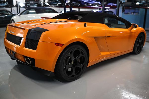 PCarmarket Offers 17k-Mile Gallardo With Rare 6-Speed Manual